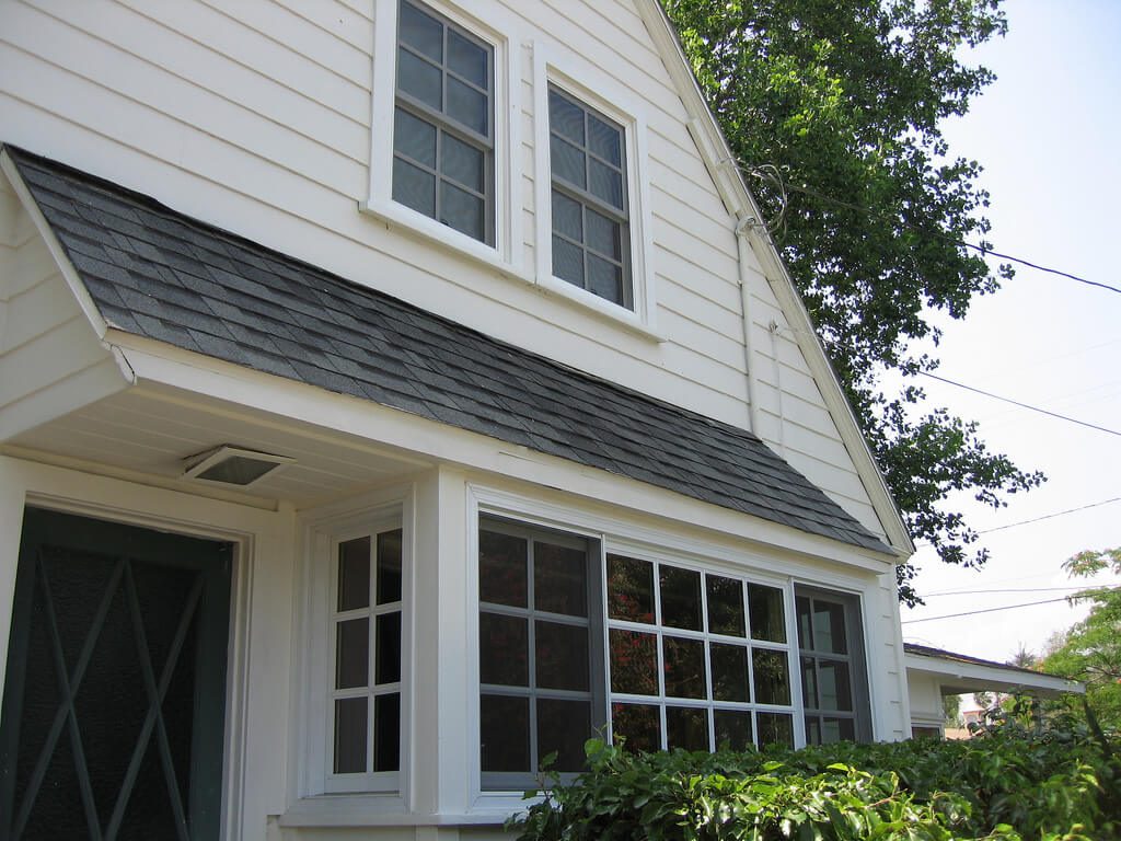 Enhance Your Home’s Style with Quality Wood Window Options